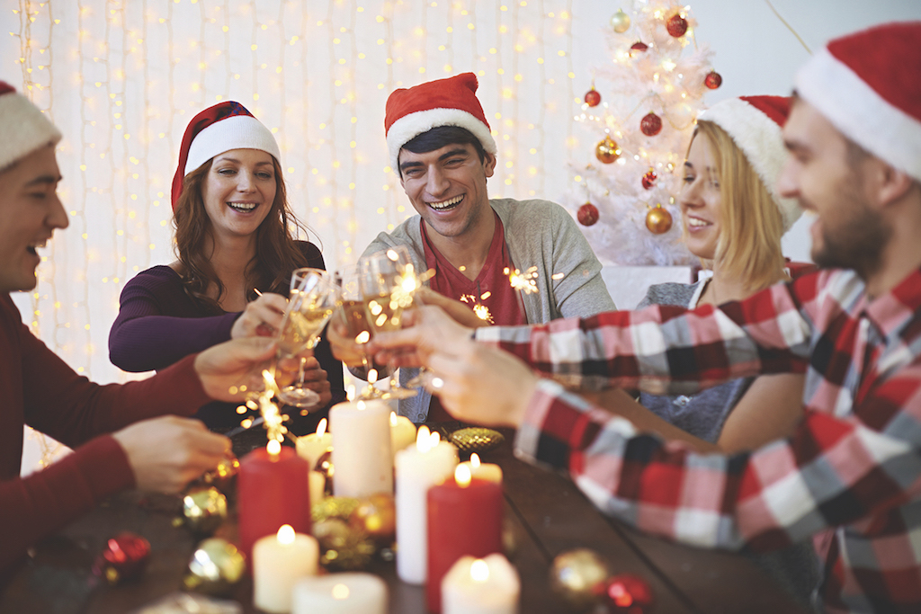 How to throw a party stress free - Pink and Blue Magazine